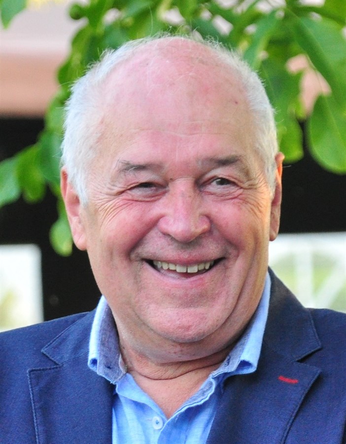 Avis de décès de Francis HENRY de FRAHAN décédé le 04/12/2022 à Dorinne : annonce, condoléances ...